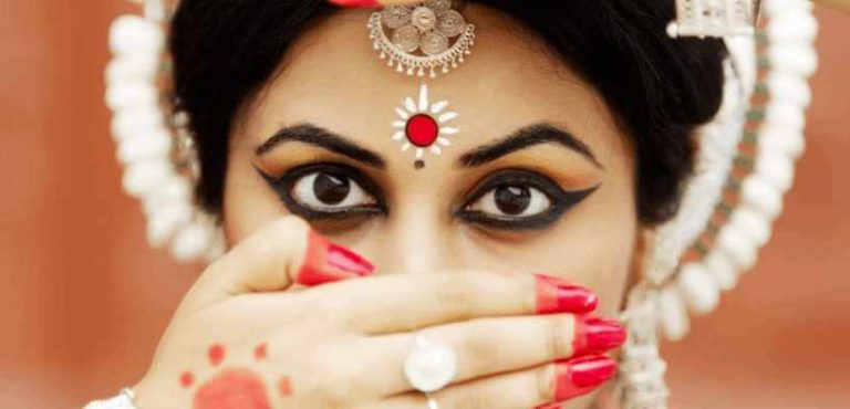 21 Essential Hindu Symbols (& the Stories Behind Them)